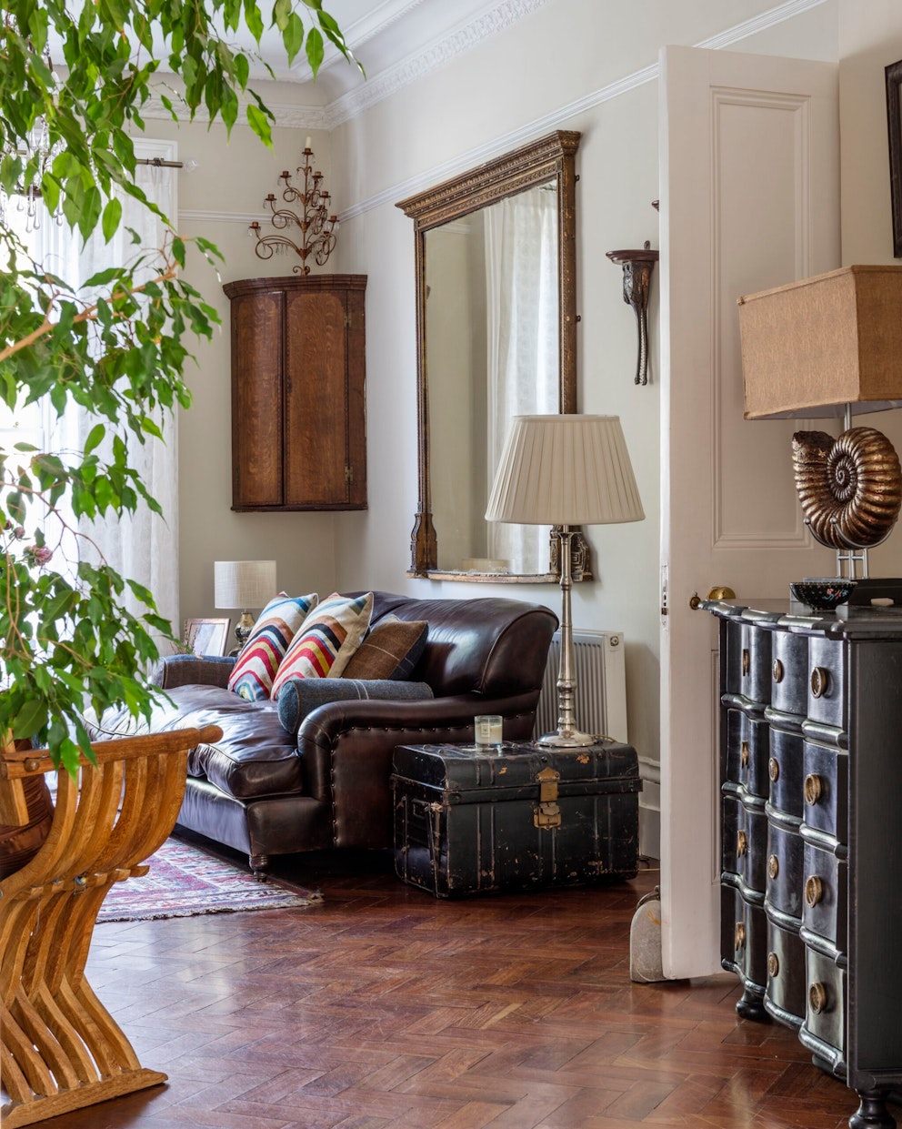 The Best Small Living Room Ideas To Maximise Your Space