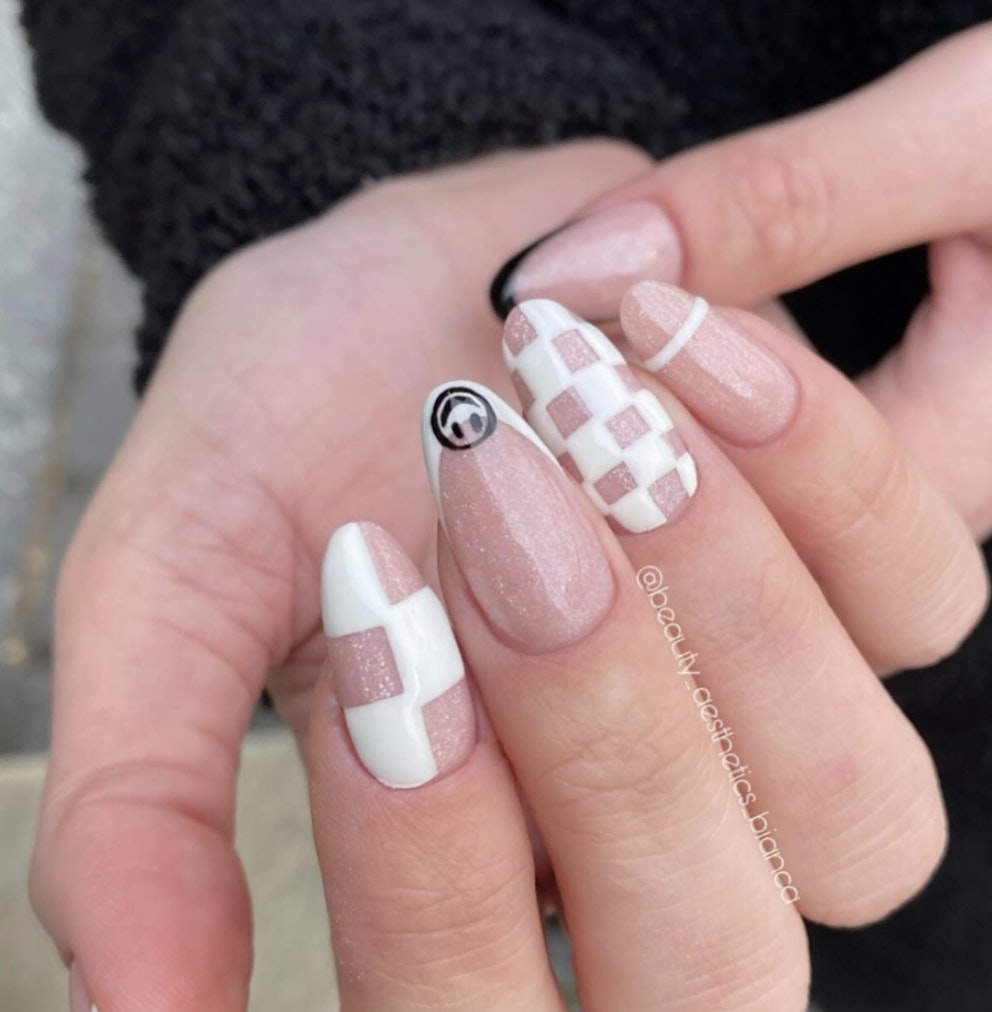 38 White Nail Ideas You Need To Try in 2025