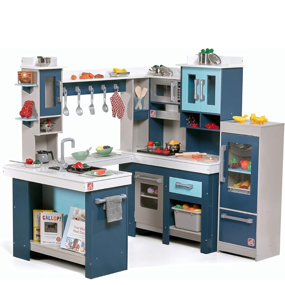 The Best Toddler Play Kitchens For Your Little Chefs