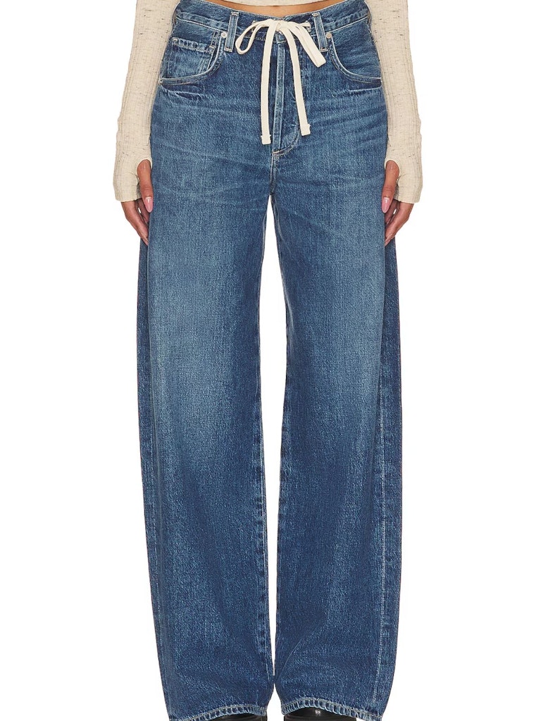 The Best Low-Rise Jeans - Plus How To Wear Them In 2025