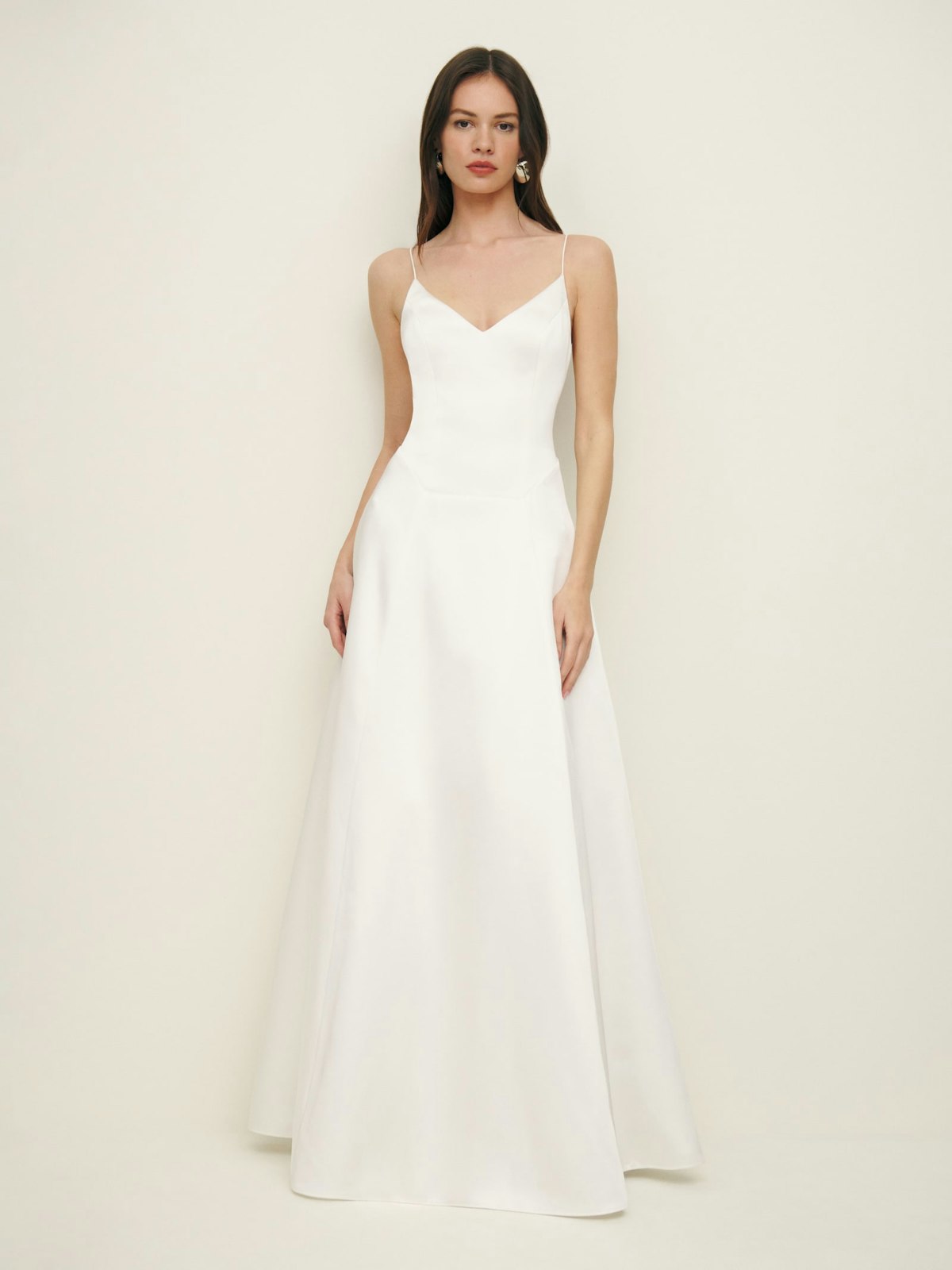 These Are The Best Simple Wedding Dresses For Brides-To-Be
