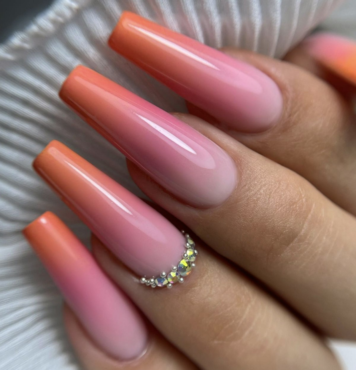 The 40 Best Ombré Nail Designs To Try Immediately