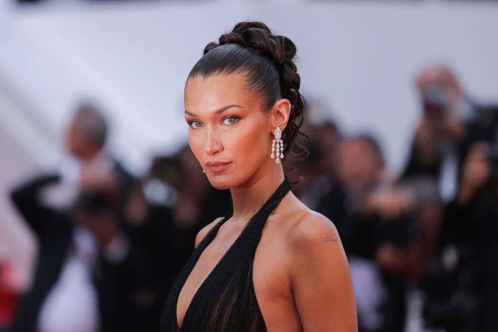 This Moisturiser Lets Bella Hadid Go Make-Up Free