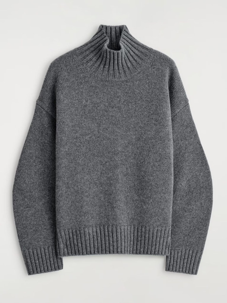 Every Fashion Editor Owns This COS Cashmere Jumper