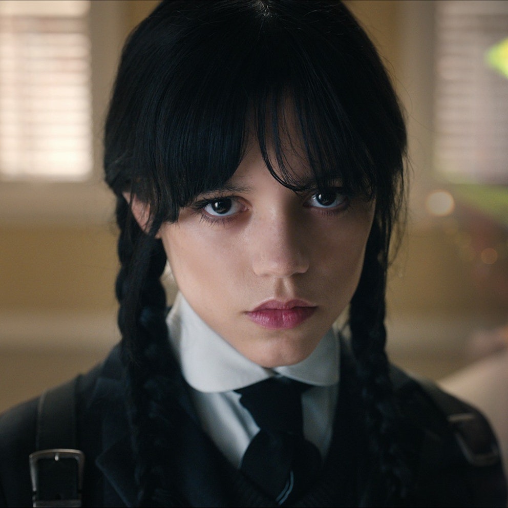 The Soft Goth Trend: What It Is And How To Do It Right
