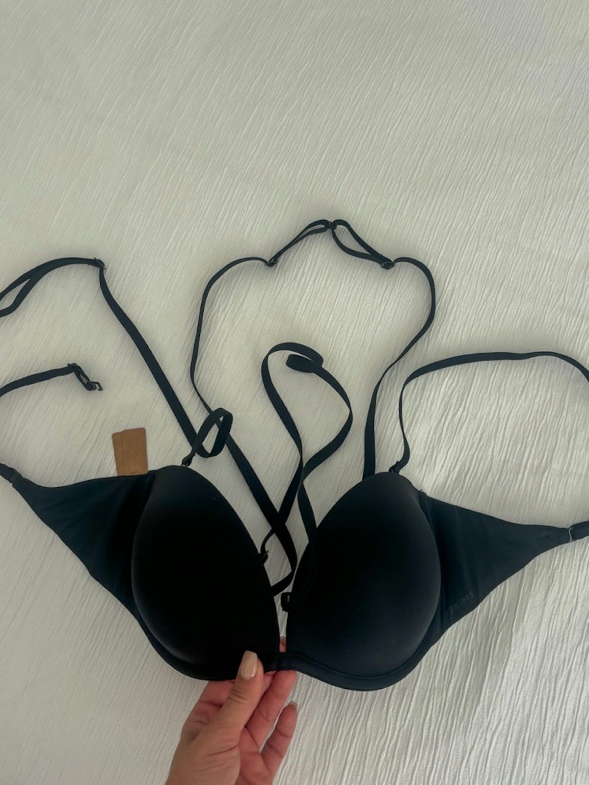 SKIMS Multi-Way Bra: Our Honest Review Of This 30 Way Bra