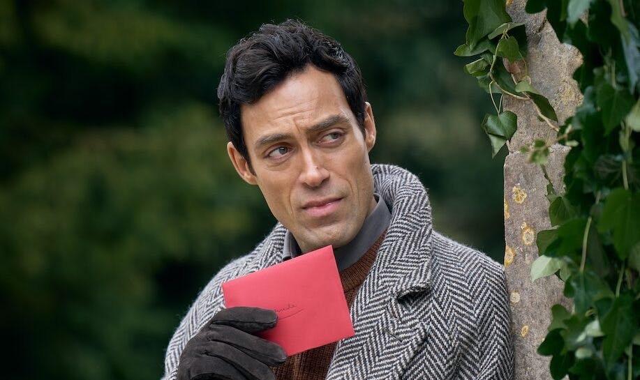 Rivals' Alex Hassell: ‘I have to do quite a lot of smouldering’