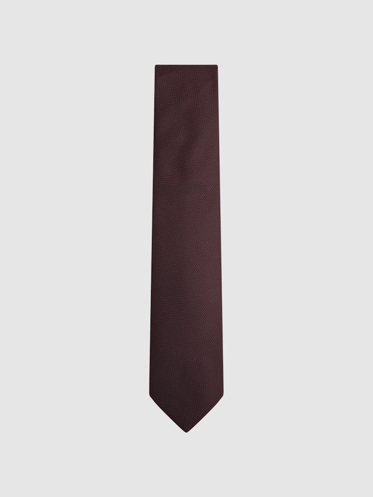 Everyone's Wearing Ties – Here's How To Do It Right For Now