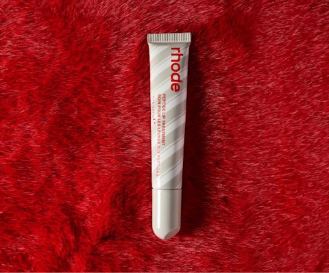 Quick – Rhode Is Launching A New Peptide Lip Treatment