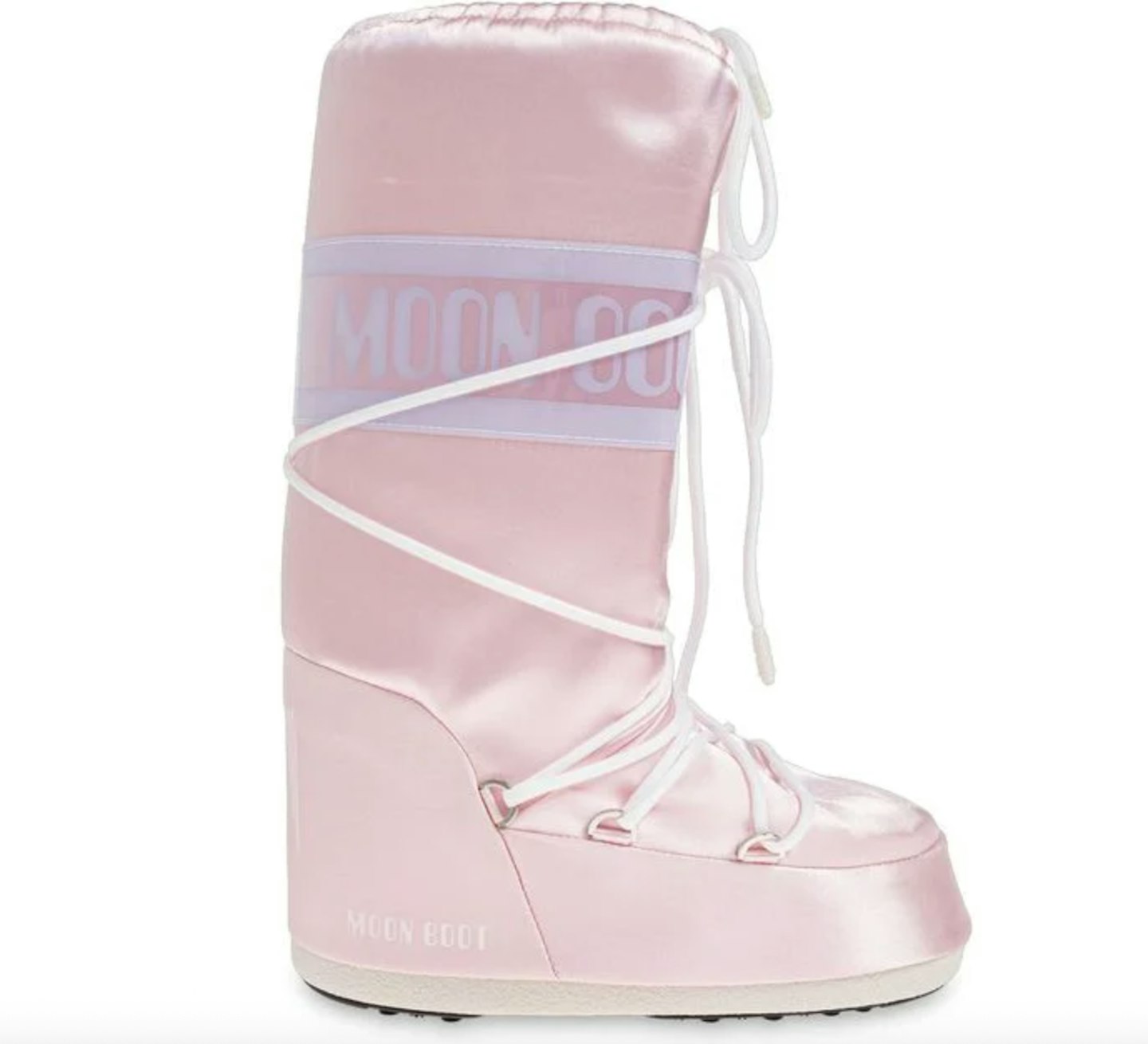 These Boots Will Keep You Warm And Dry In Snowy Weather