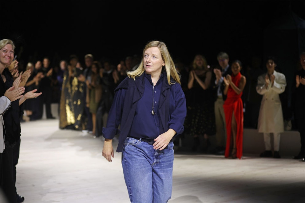 Elle Fanning Taps Kate Middleton's Wedding Dress Designer For Her ...