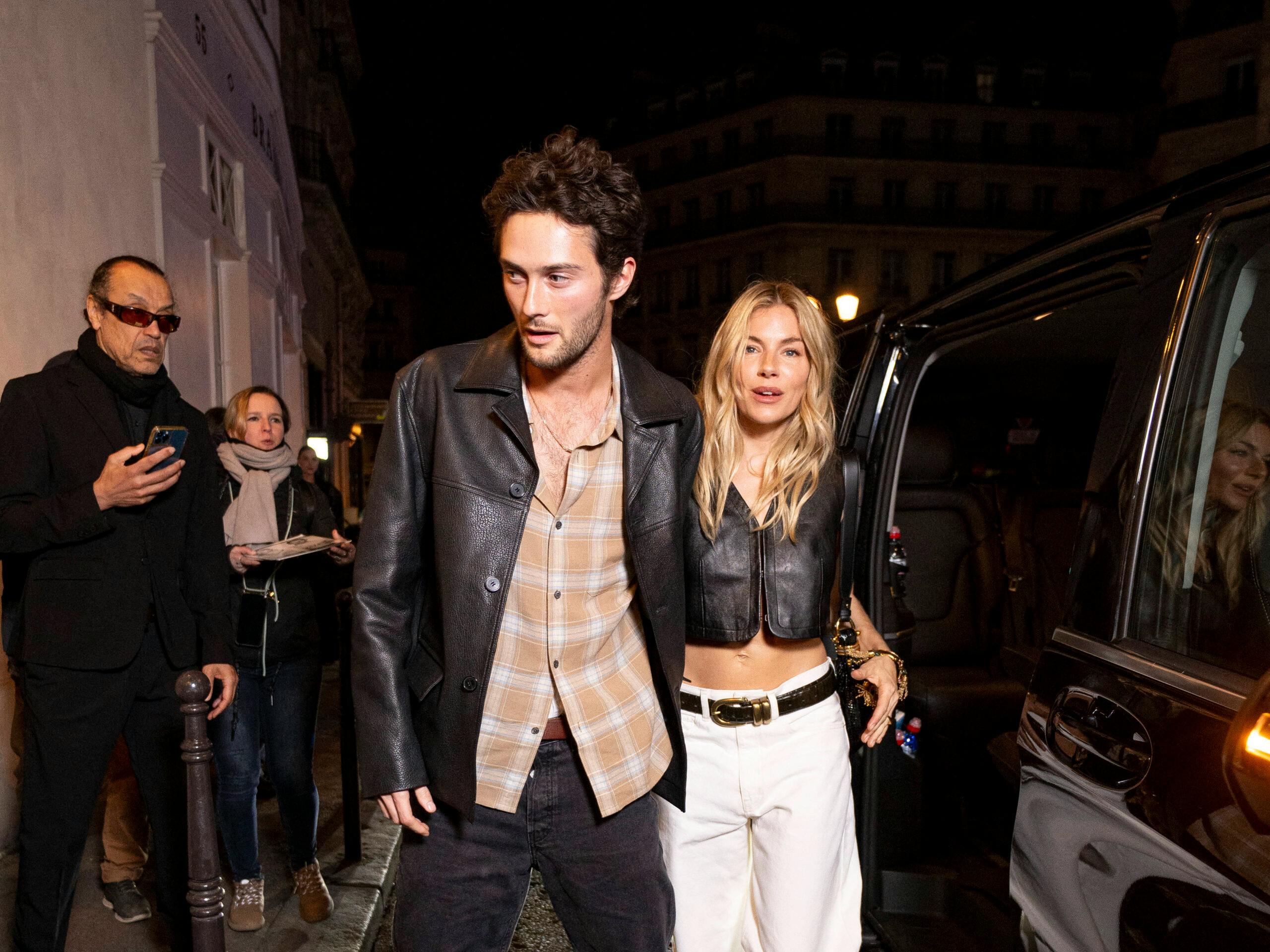 Sienna Miller Just Wore The Perfect Spring Outfit For 2025