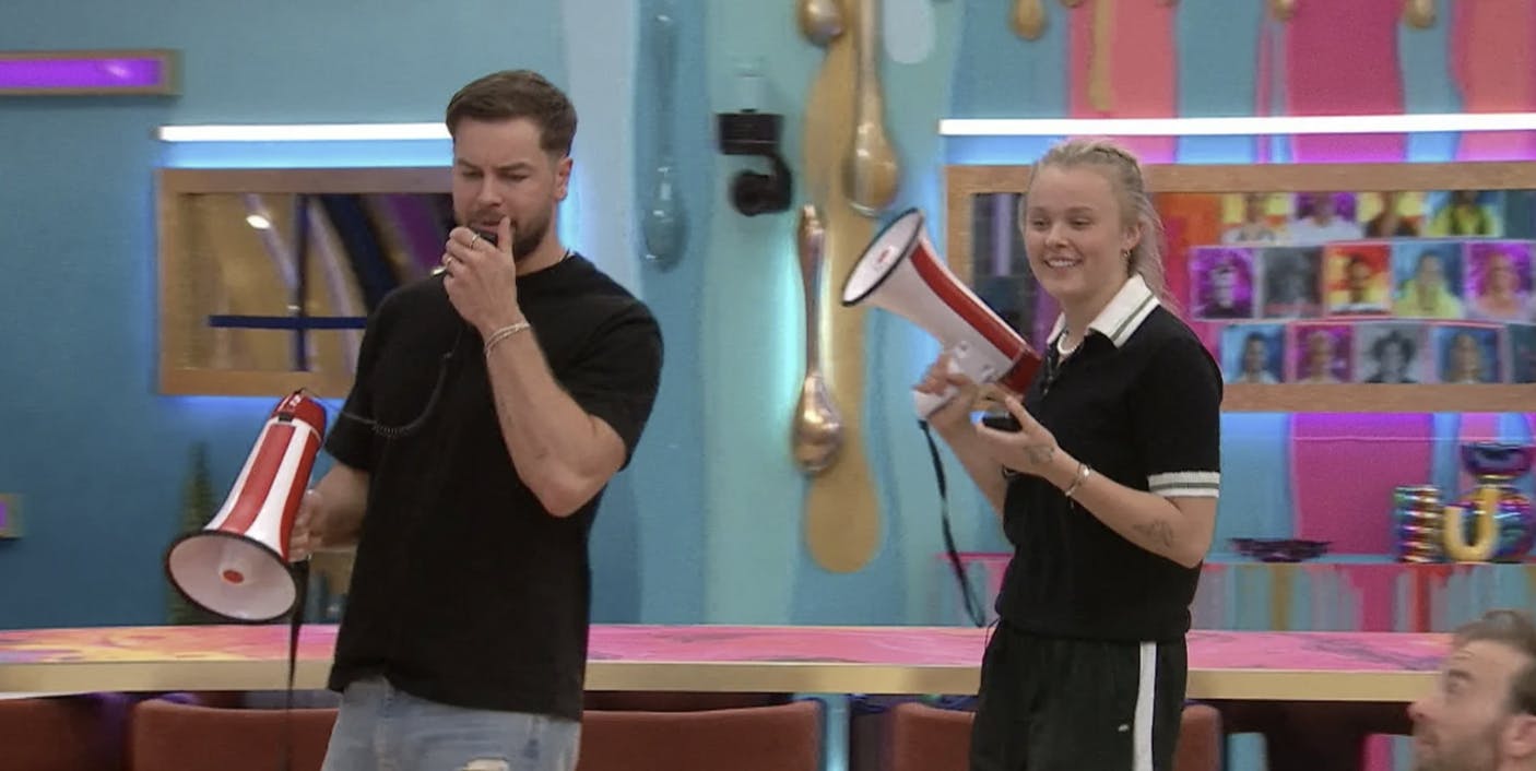 JoJo Siwa And Chris Hughes: What Does Jojo's Partner Think?