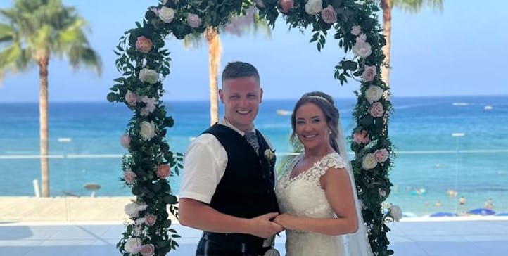 Carberry tower wedding cost | Beachweddingtips.com