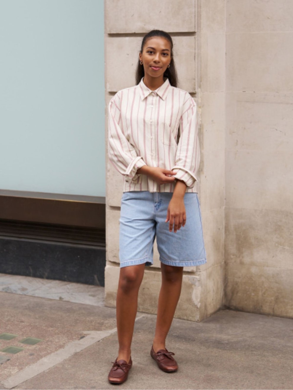 I'm Swapping My Longline Shirts For This Short Uniqlo Style