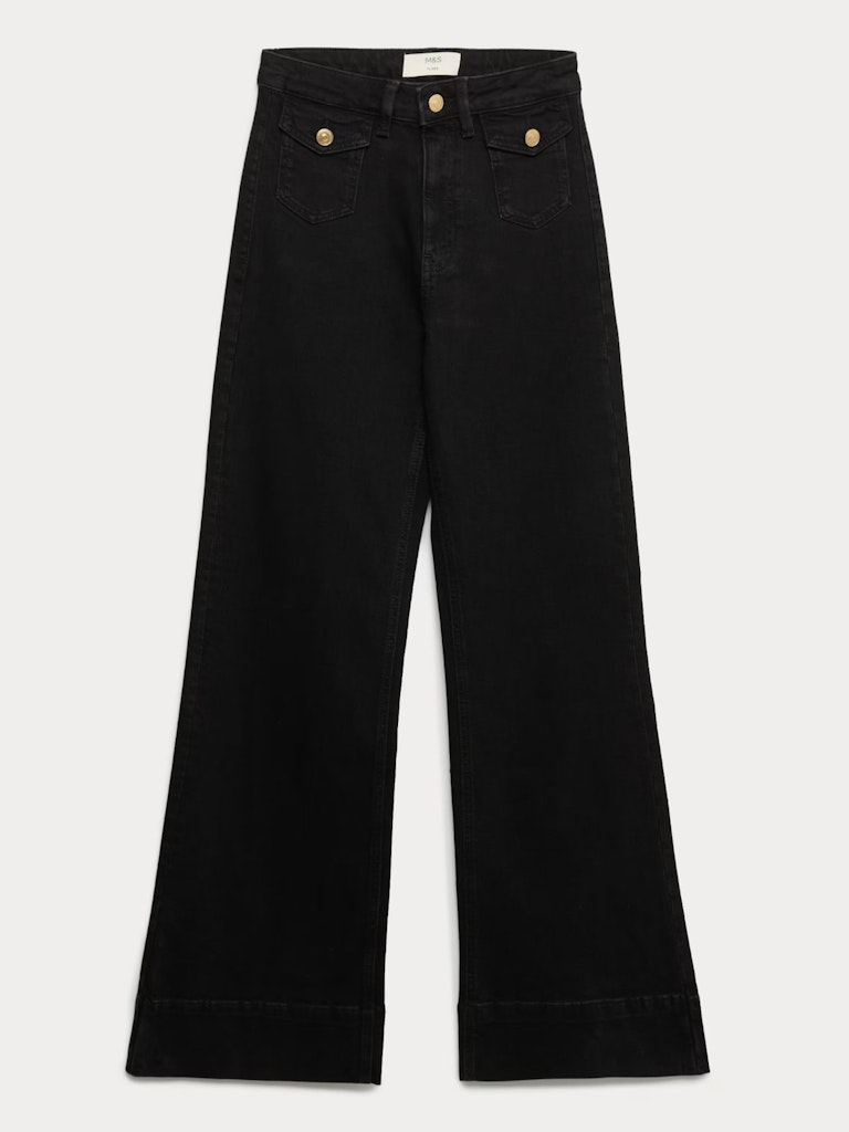 Patch Pocket Jeans Are The Latest Denim Trend To Take Over