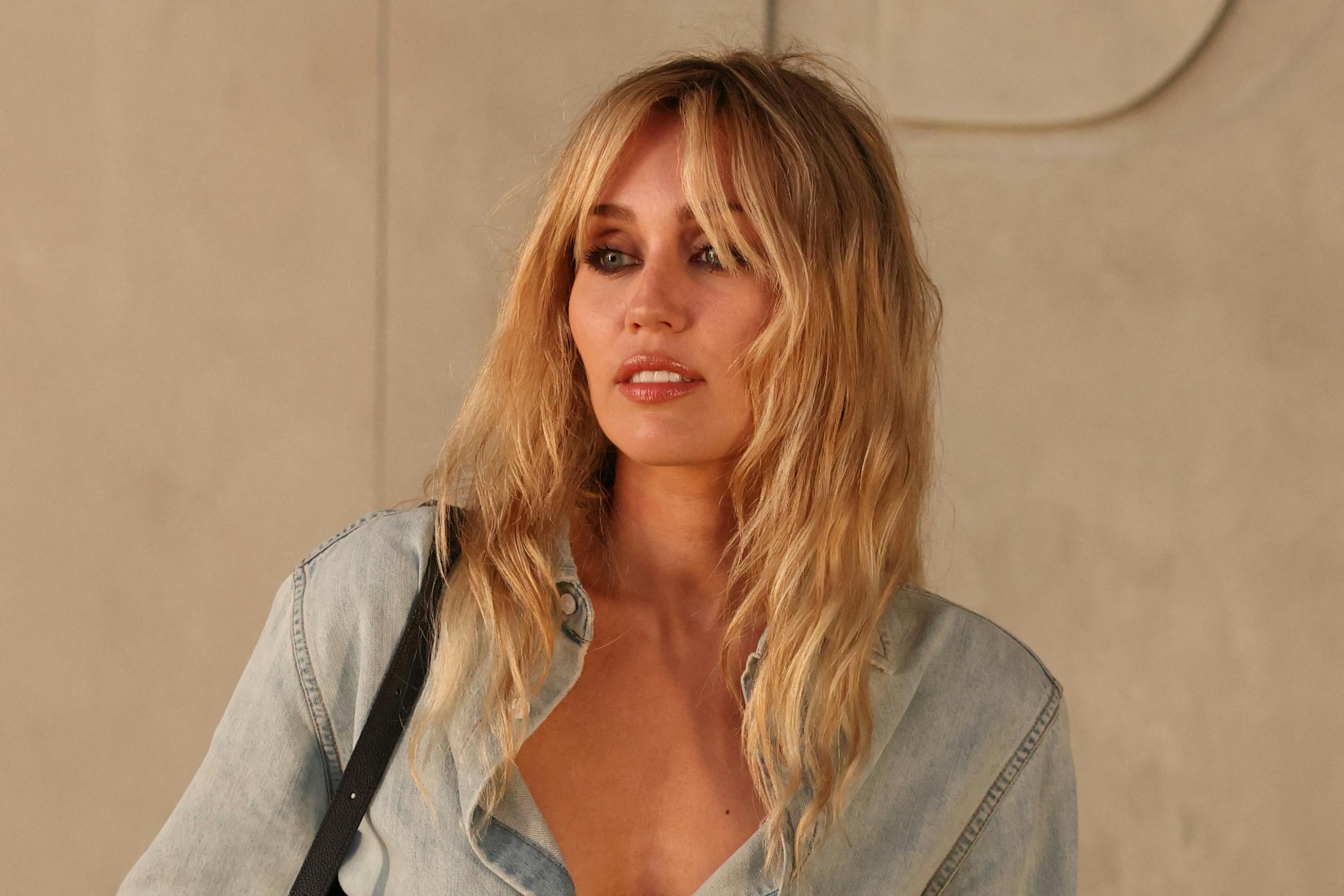 How To Recreate Miley Cyrus' Air-Dried Bedhead Hair