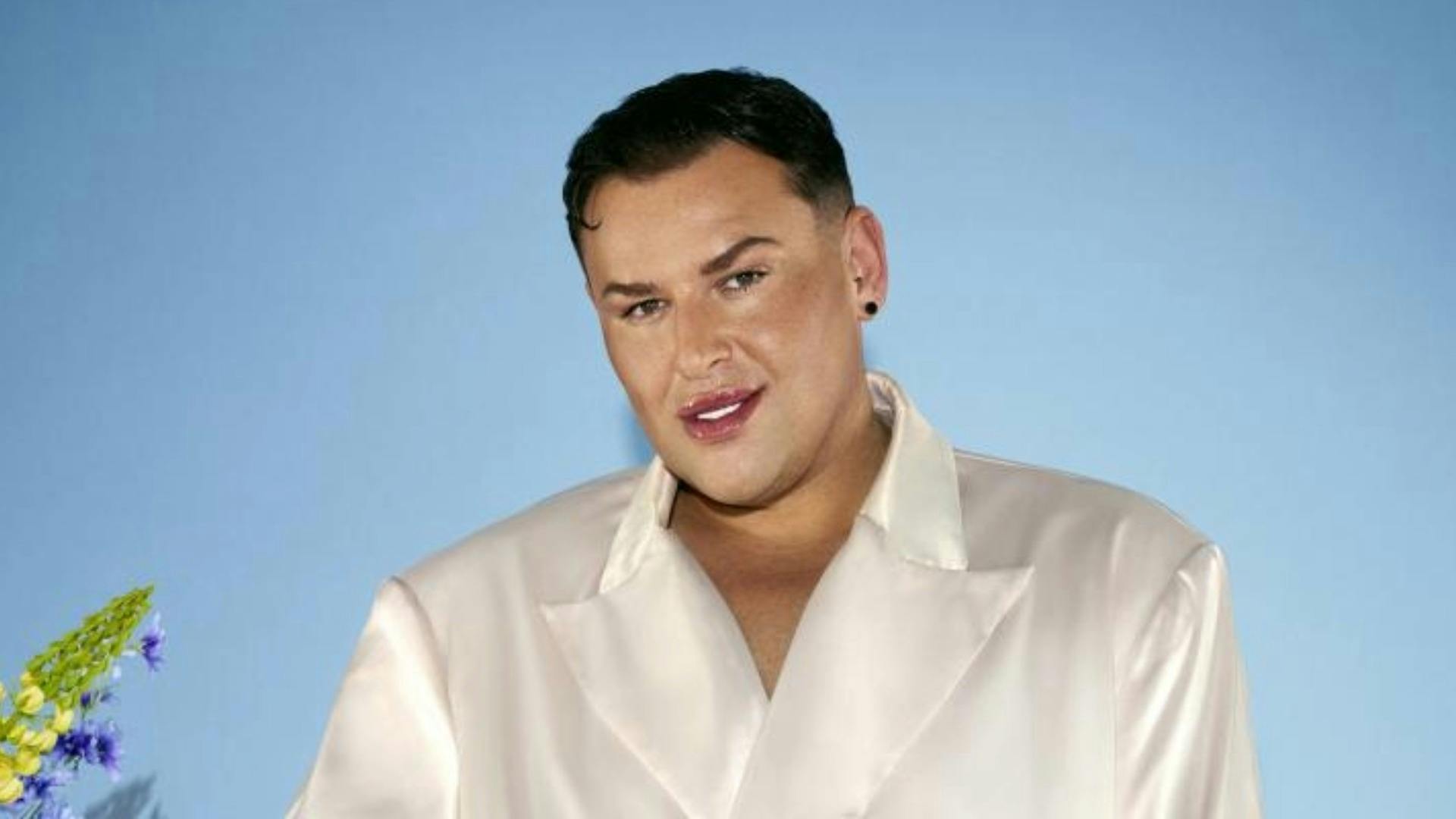 Who Is David Potts? His Age, Career, And Celebs Go Dating Explained
