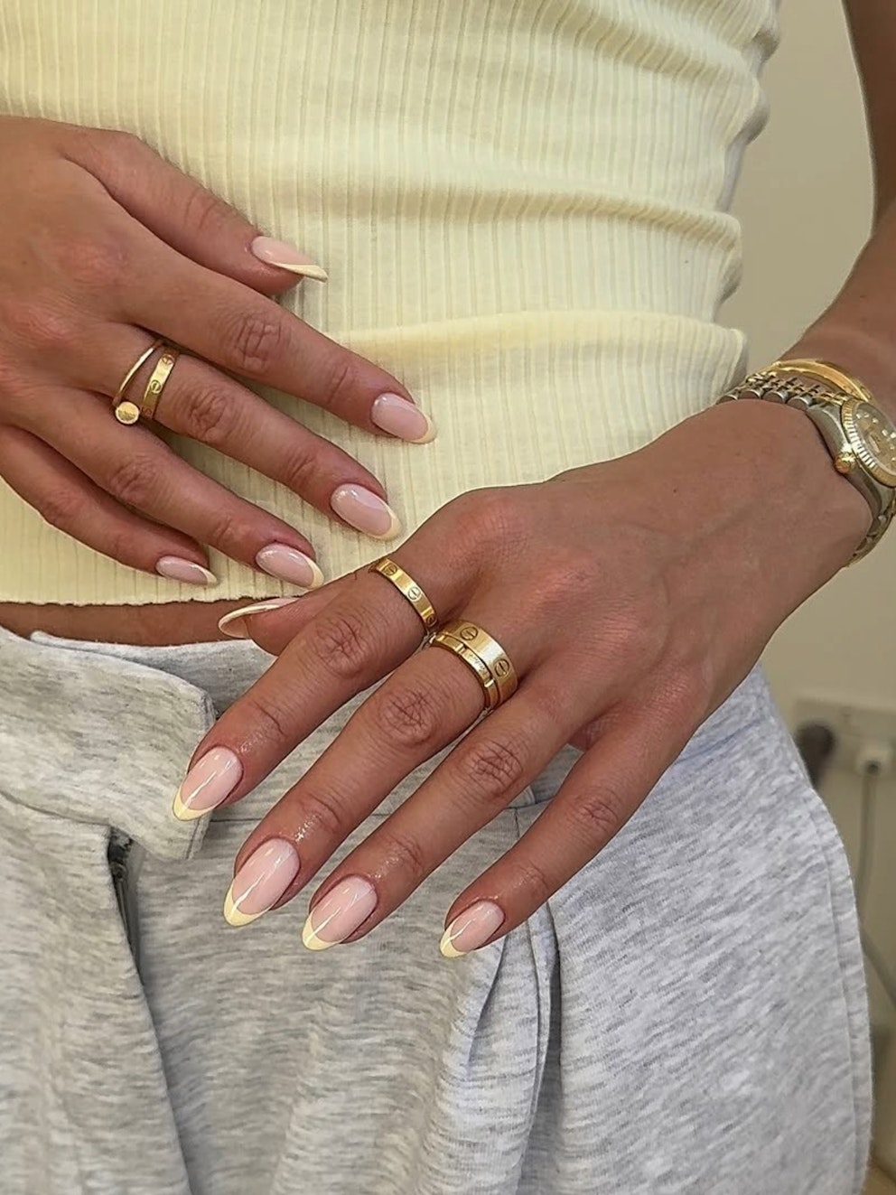 The 7 Best Butter Yellow Nail Looks | 2026