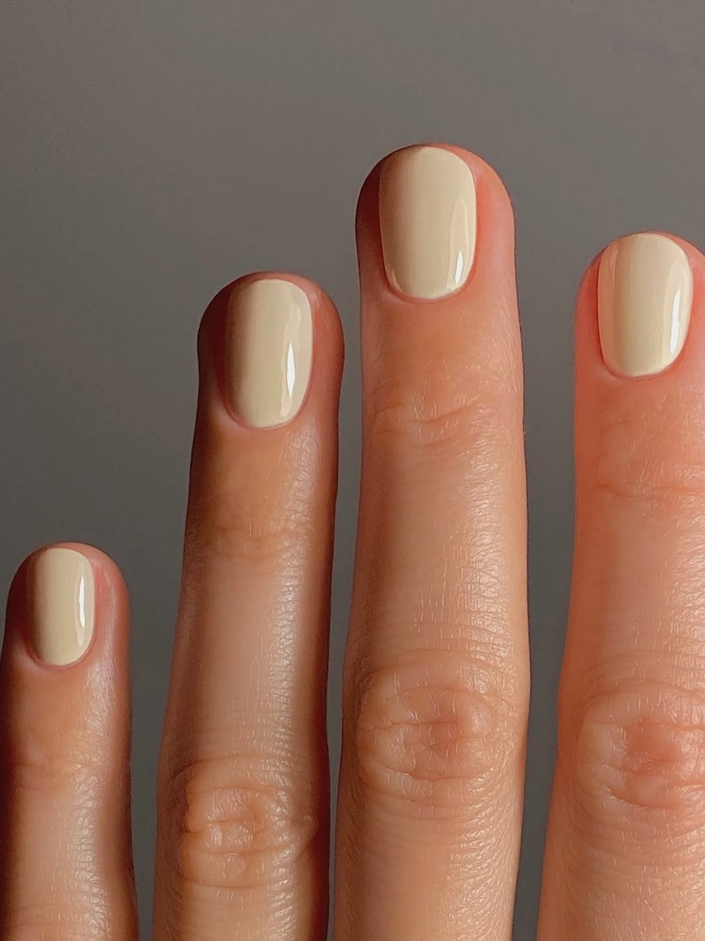 The 7 Best Butter Yellow Nail Looks | 2026