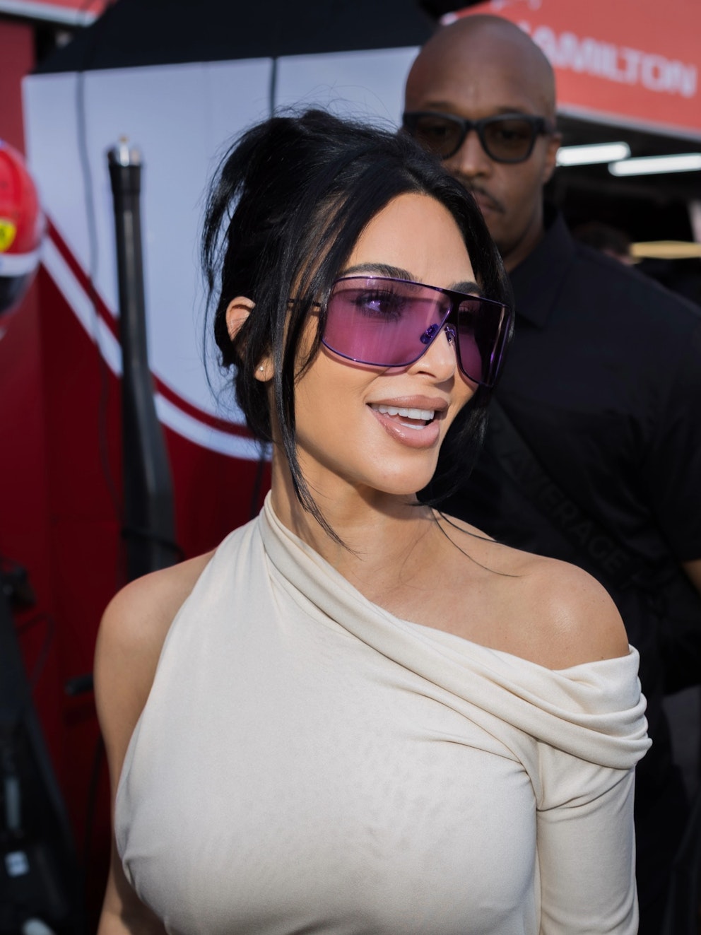 Kim Kardashian Just Brought Back The '90s Up-do