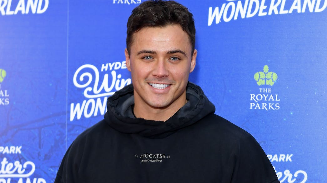 Love Island's Brad McClelland goes Instagram official with Daisy Maguire