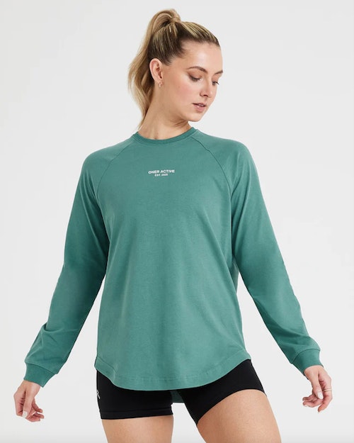 12 oversized gym t-shirts that are made for leg day | Shopping | Heat