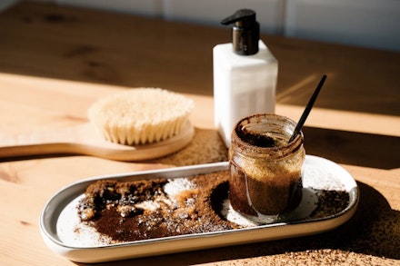 Homemade body scrub: 8 DIY recipes to exfoliate your skin | Shopping | Heat