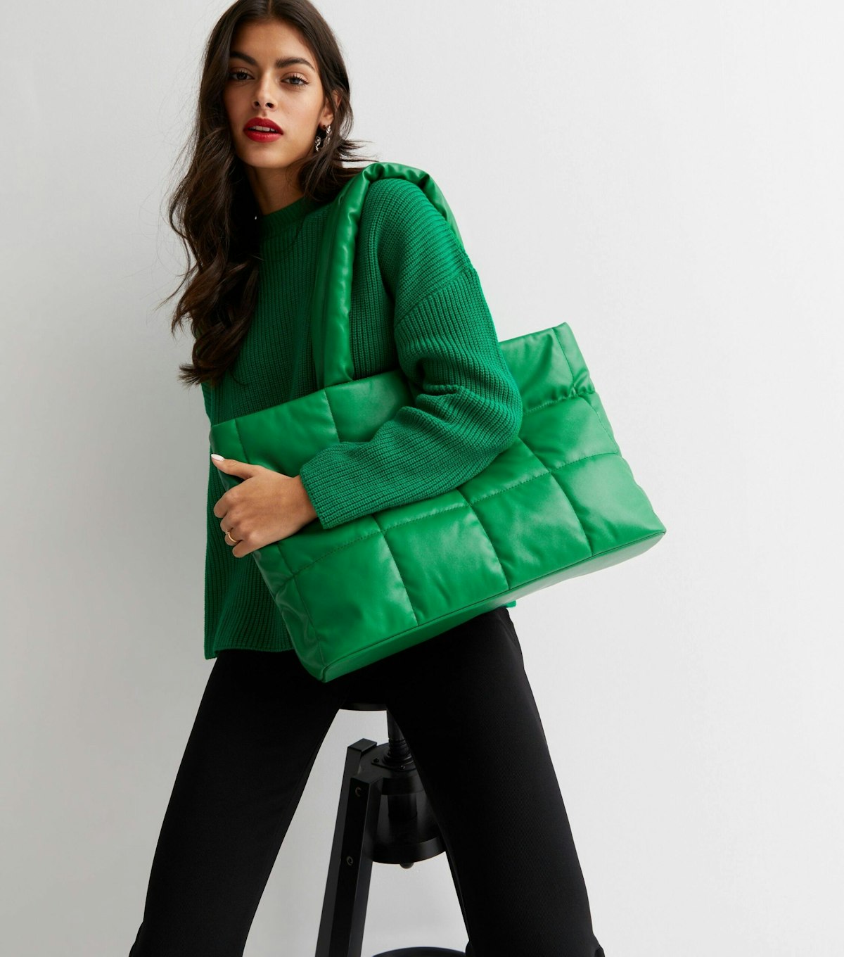13 puffer bags that will make your outfit instantly more cool
