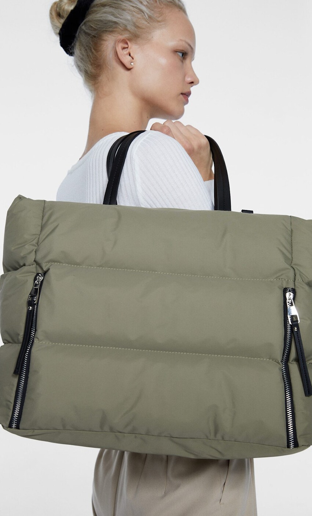 13 puffer bags that will make your outfit instantly more cool