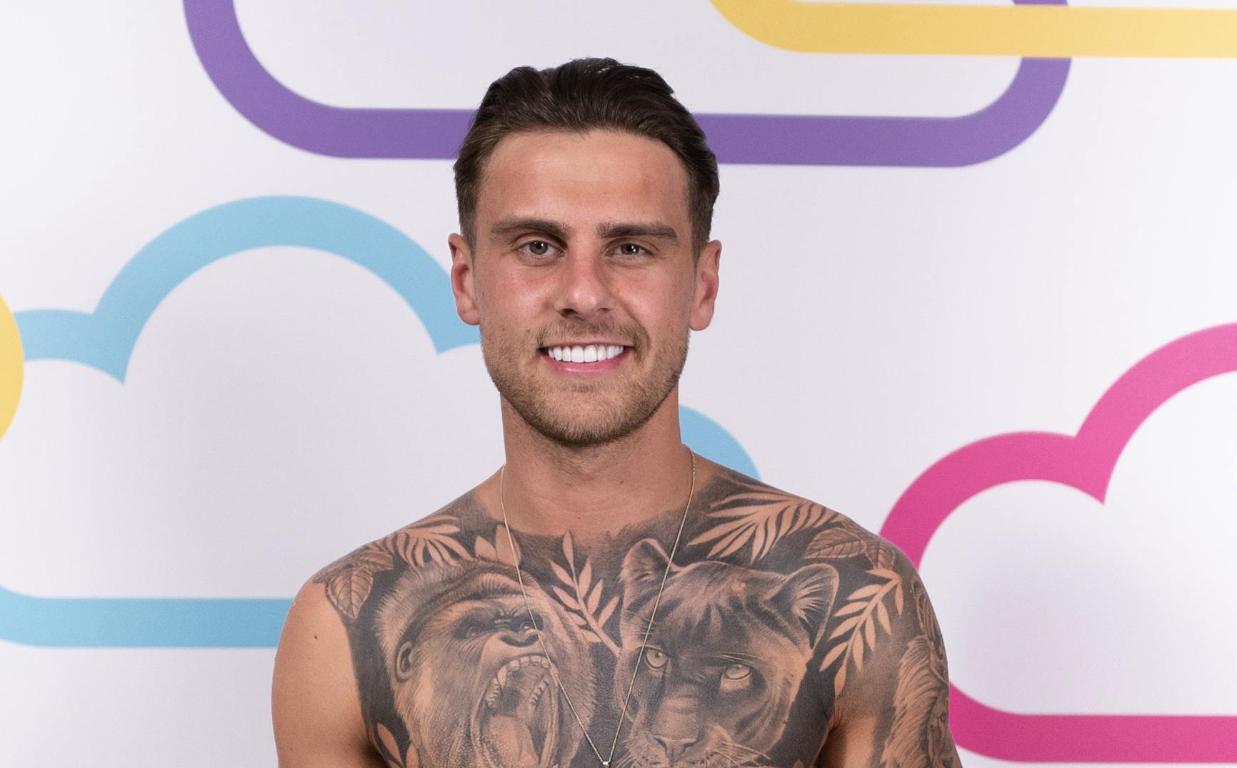 Remember winter Love Island's Bayley Mummery? His new 'girlfriend' is ...