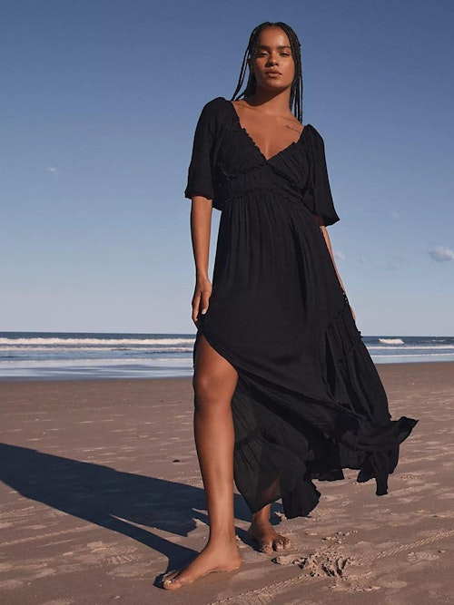 The best whimsigoth outfits to recreate TikTok’s trending aesthetic ...