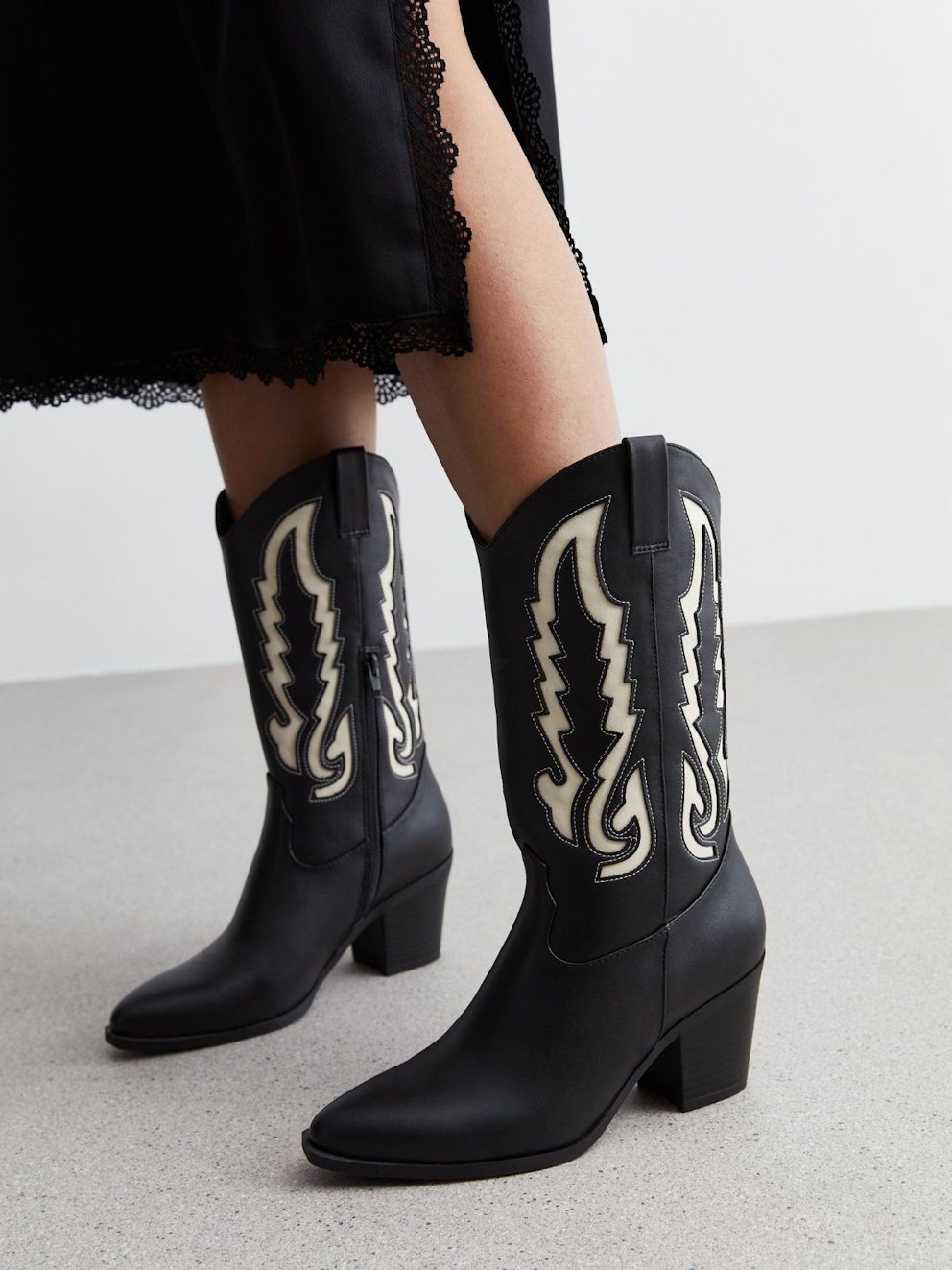 13 Best Cowboy Boots For Women That Are Totally On Trend For 2023 ...