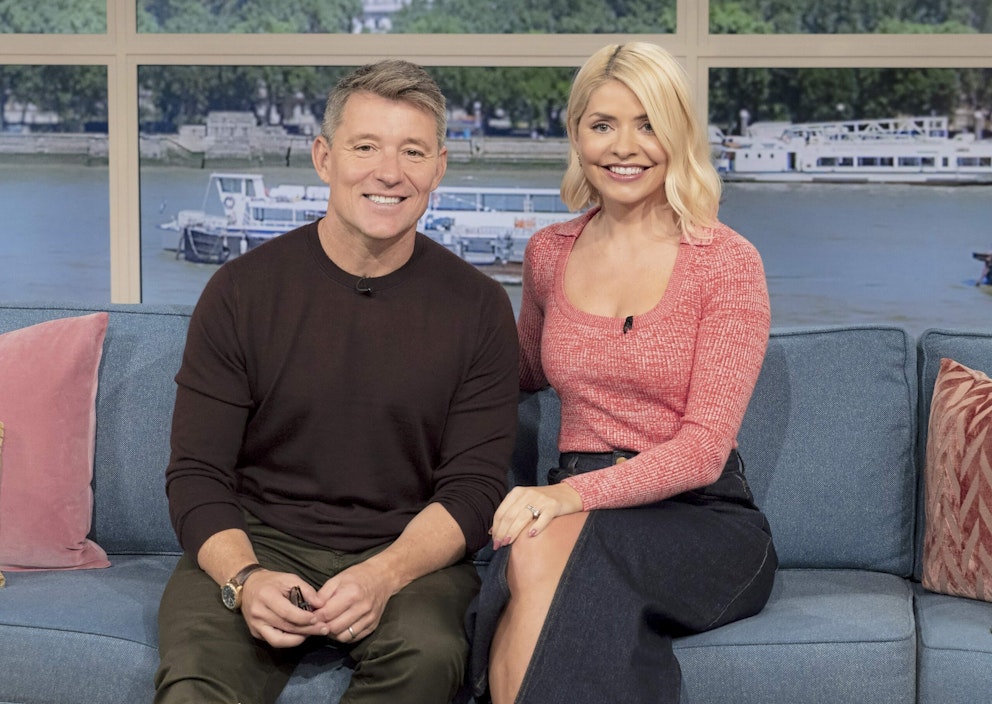 Holly Willoughby's secret shame: humiliated star fears she's being ...
