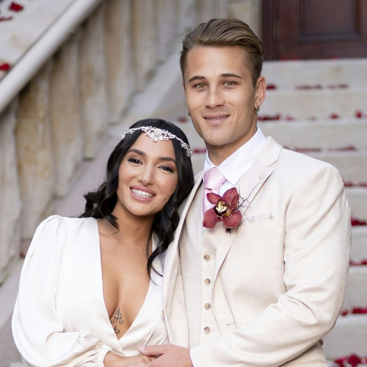 Made in Chelsea star gets MARRIED in ’surprise’ wedding announcement