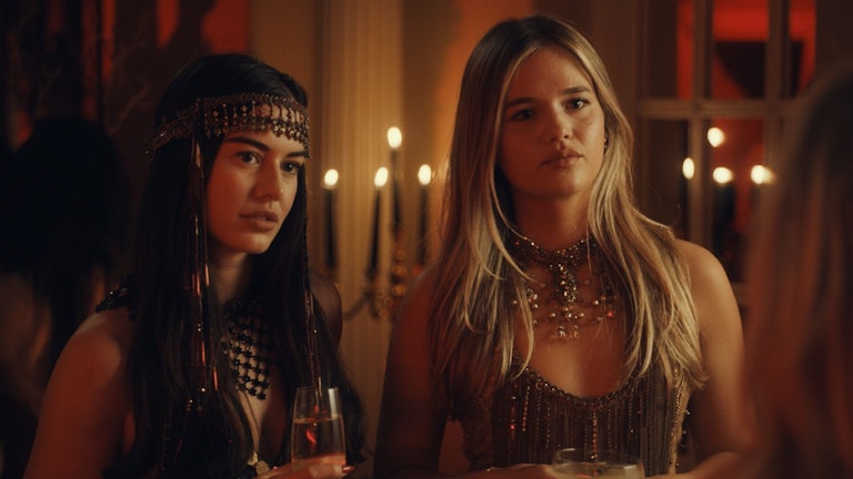 Jules Pollard: her age, instagram and romance with Tristan Phipps