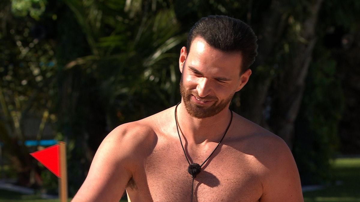 Love Island's Ronnie Vint: his age, Harriett Blackmore reunion and ...