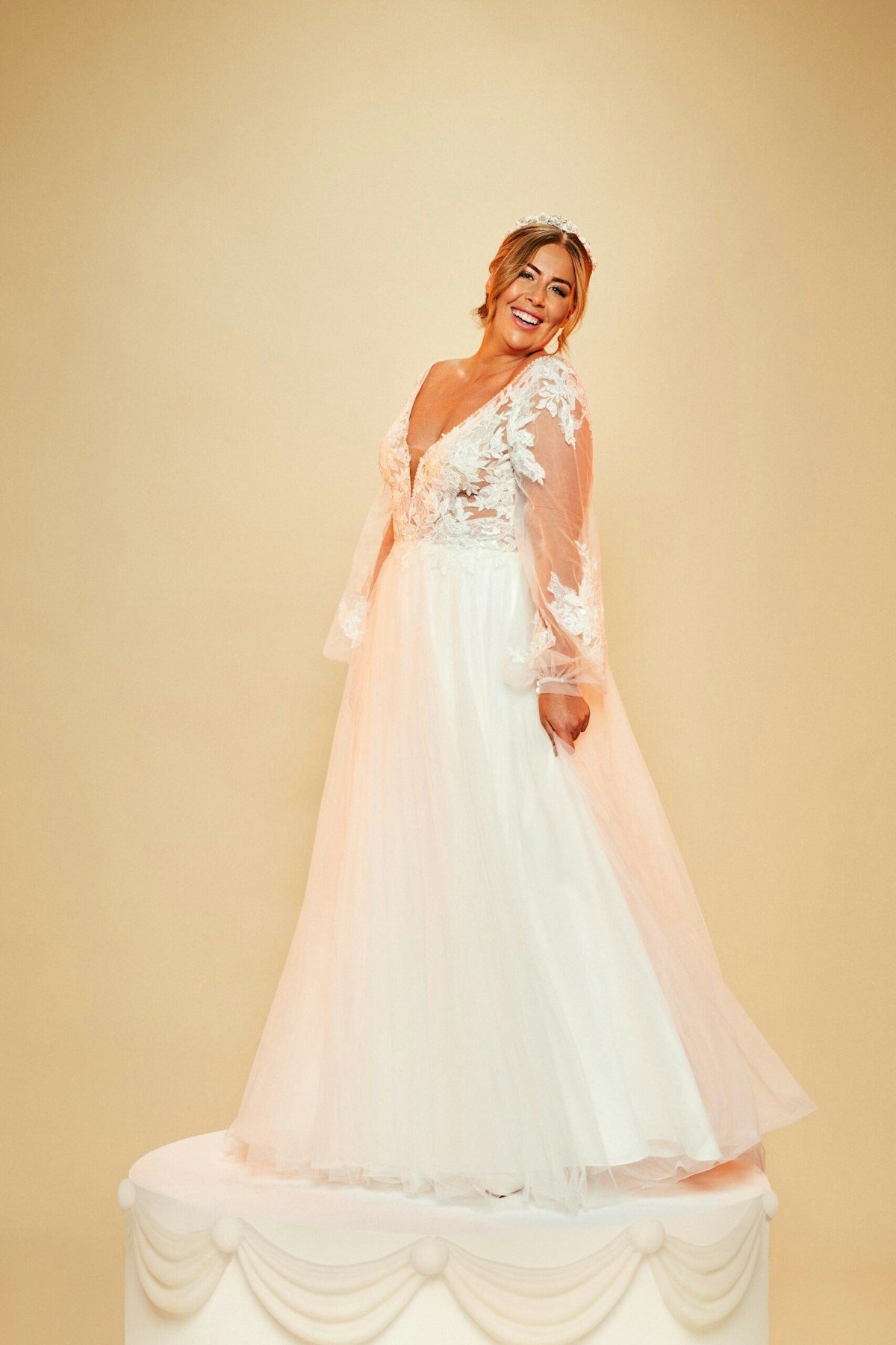 MAFS UK's Polly Sellman: her age, job and the 10,000 mile journey she ...