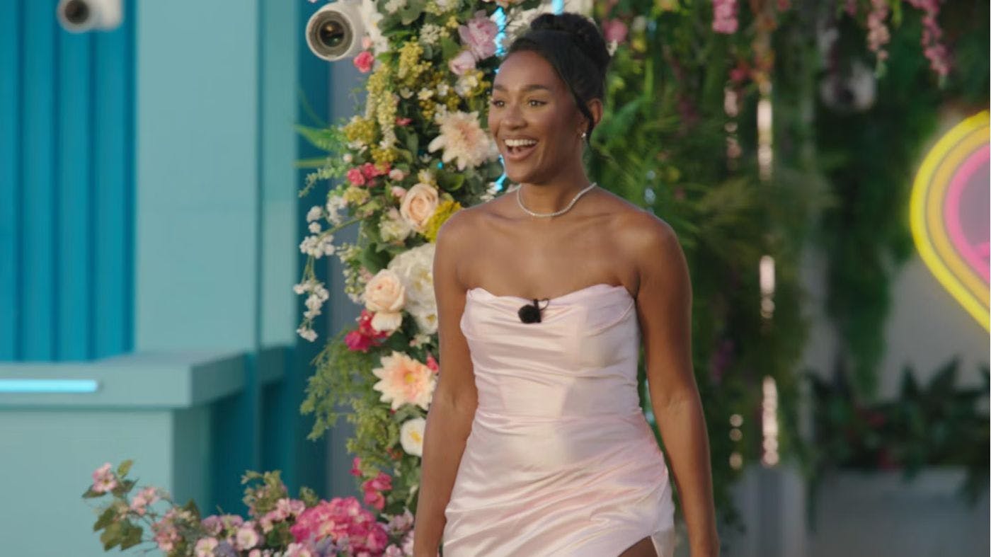 Love Island's Jessica Spencer unveils 'blondie' hair transformation and ...