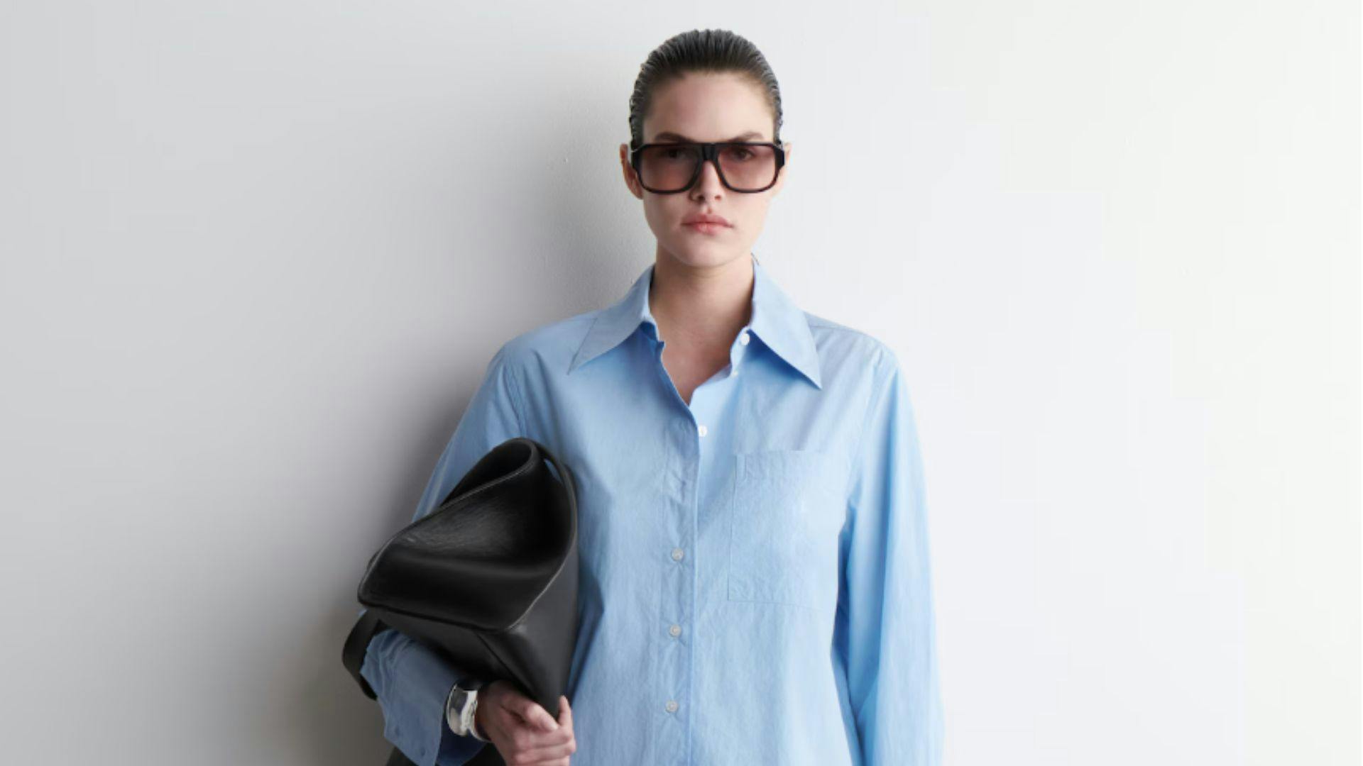This is the perfect oversized shirt to nail cool summer style