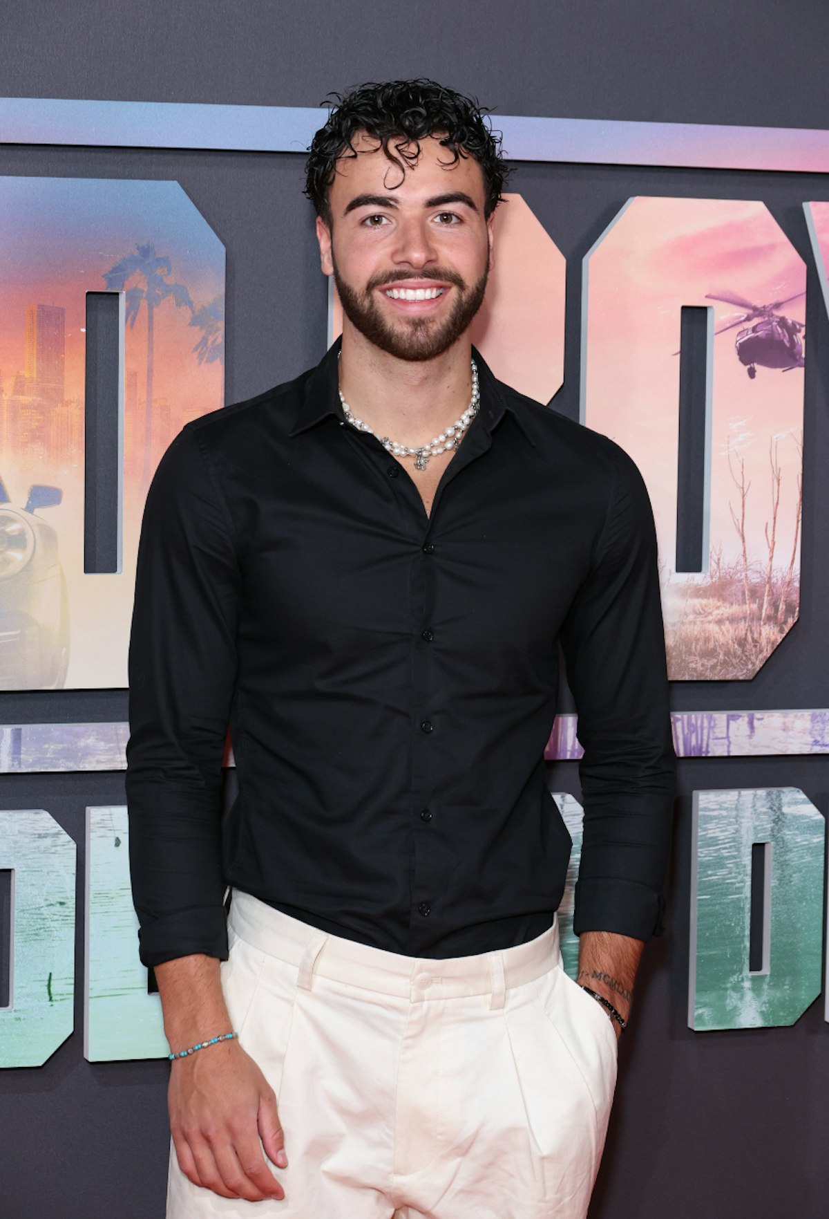 Love Island’s Sammy Root shows off BLOND new look