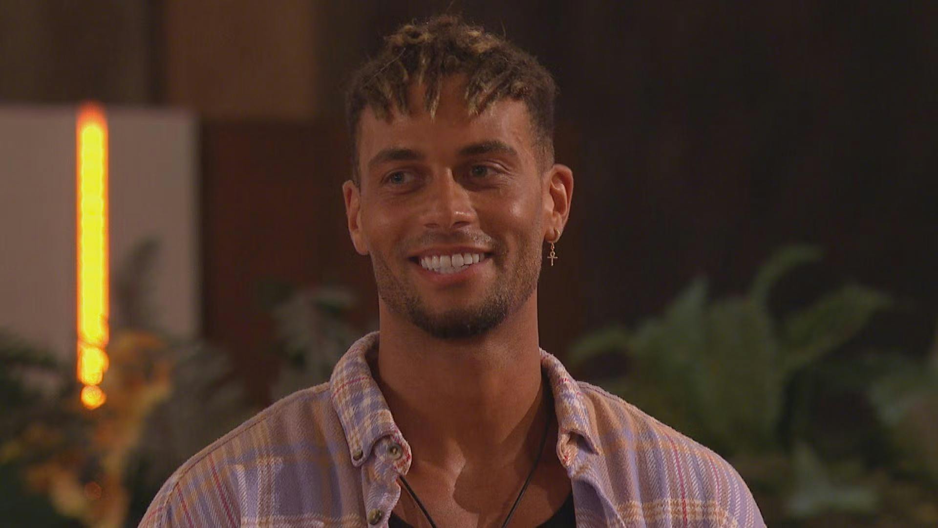 Ouzy See's reaction to ex-girlfriend entering Love Island 'revealed'