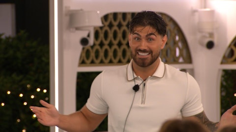Love Island: what did Sean do for Scott to go IN on him?