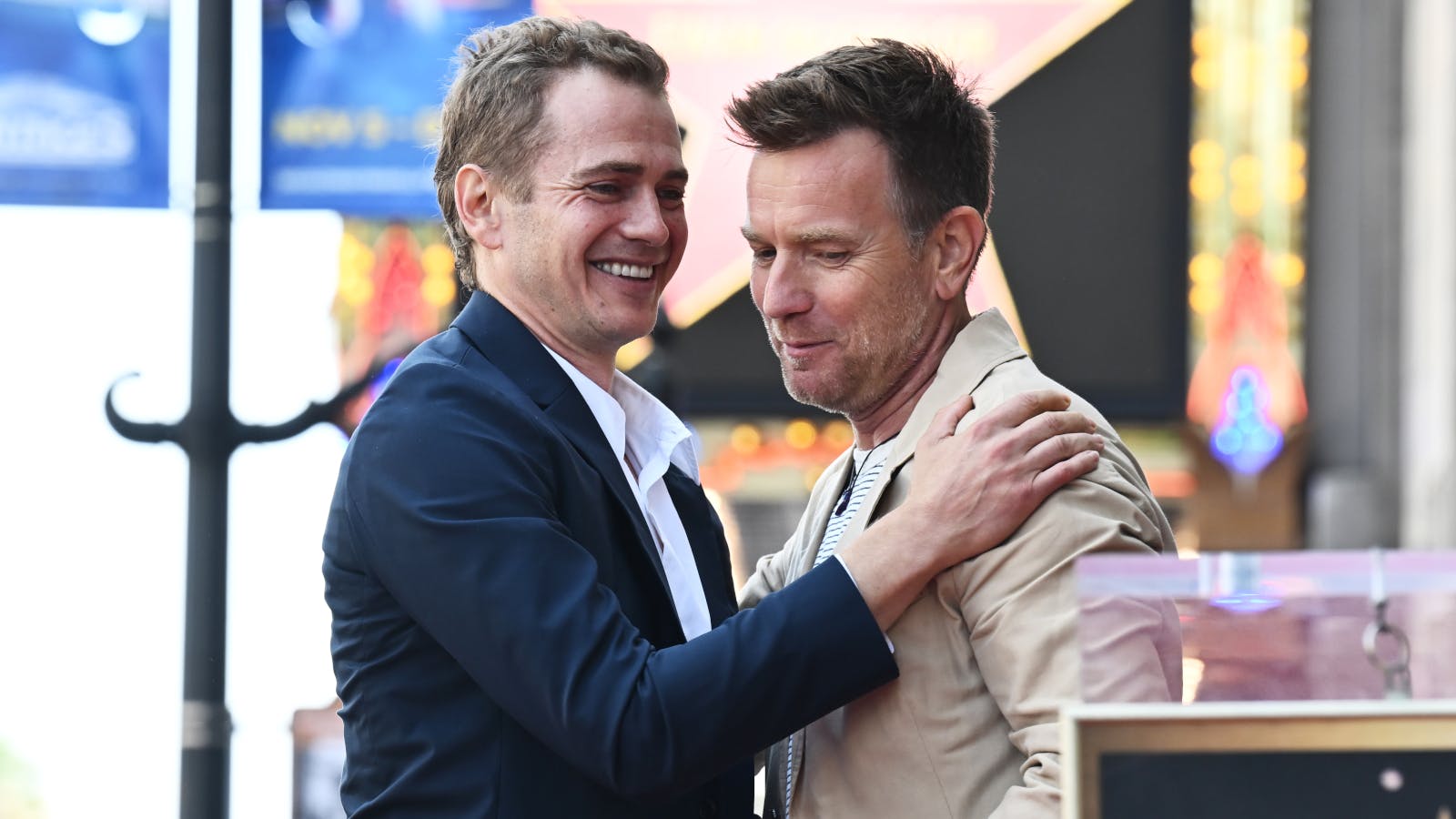 Hayden Christensen Honours "The Best Jedi Master" Ewan McGregor At ...