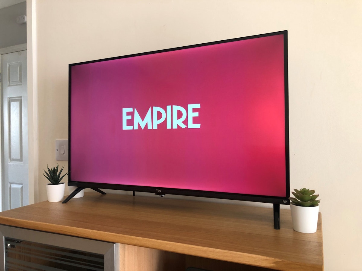 12 Best 32-Inch TVs Of 2025, Selected By Experts