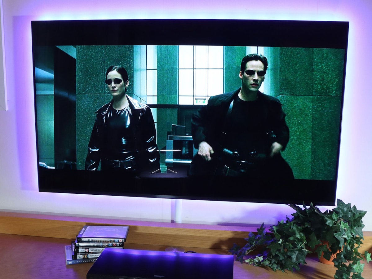 Panasonic DP-UB820EB Blu-ray Player Review: Are Discs Better?