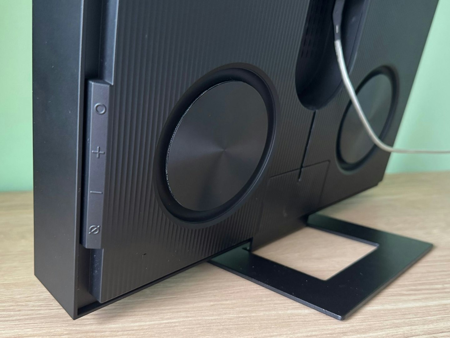 Artful, But Incomplete: Samsung Music Frame Smart Speaker Review | TV ...