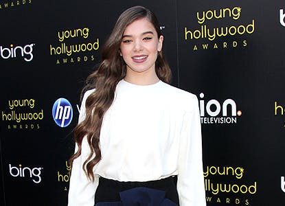 Hailee Steinfeld Goes For The Dogs | Movies | Empire