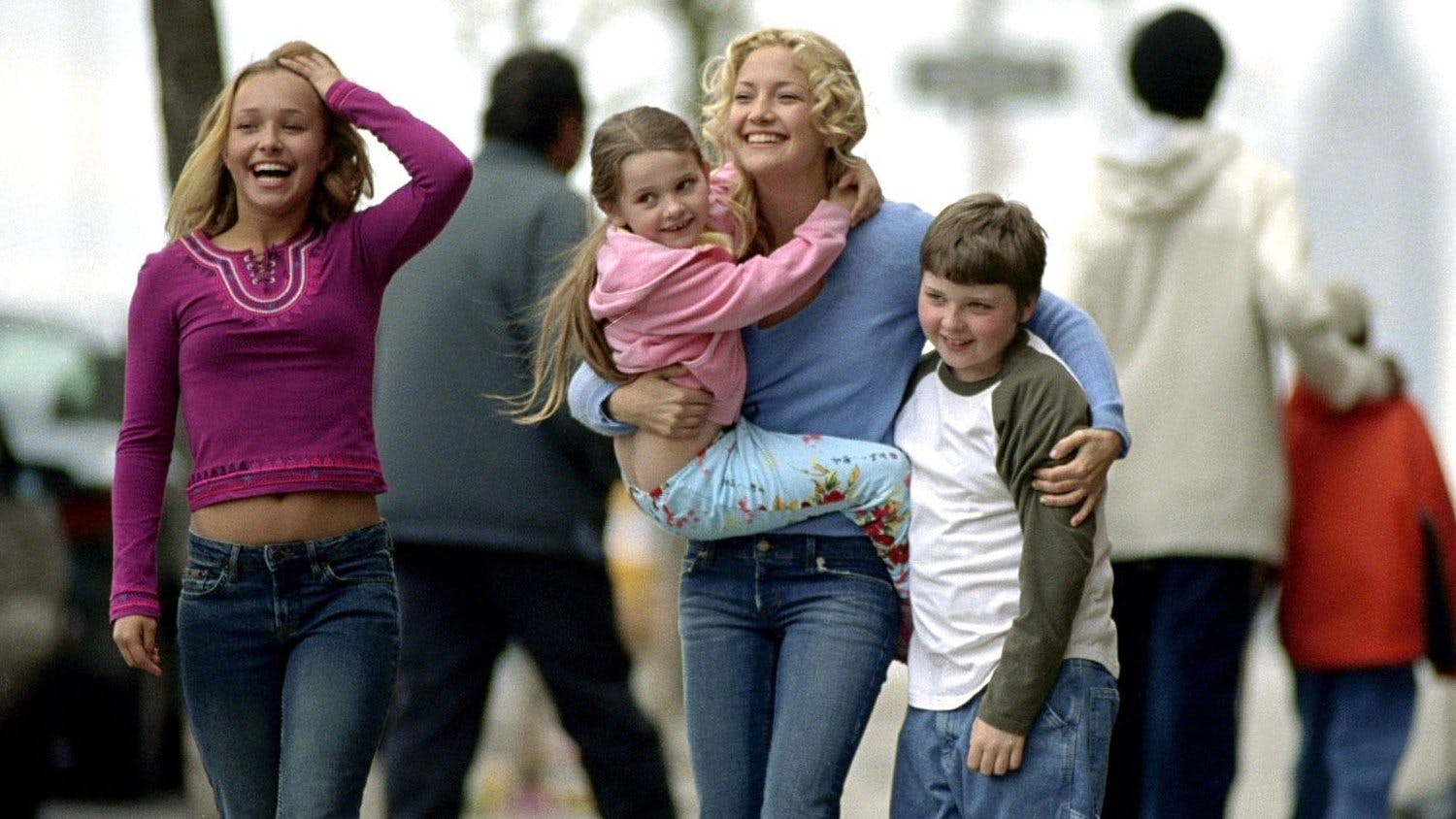 Raising Helen Review | Movie - Empire