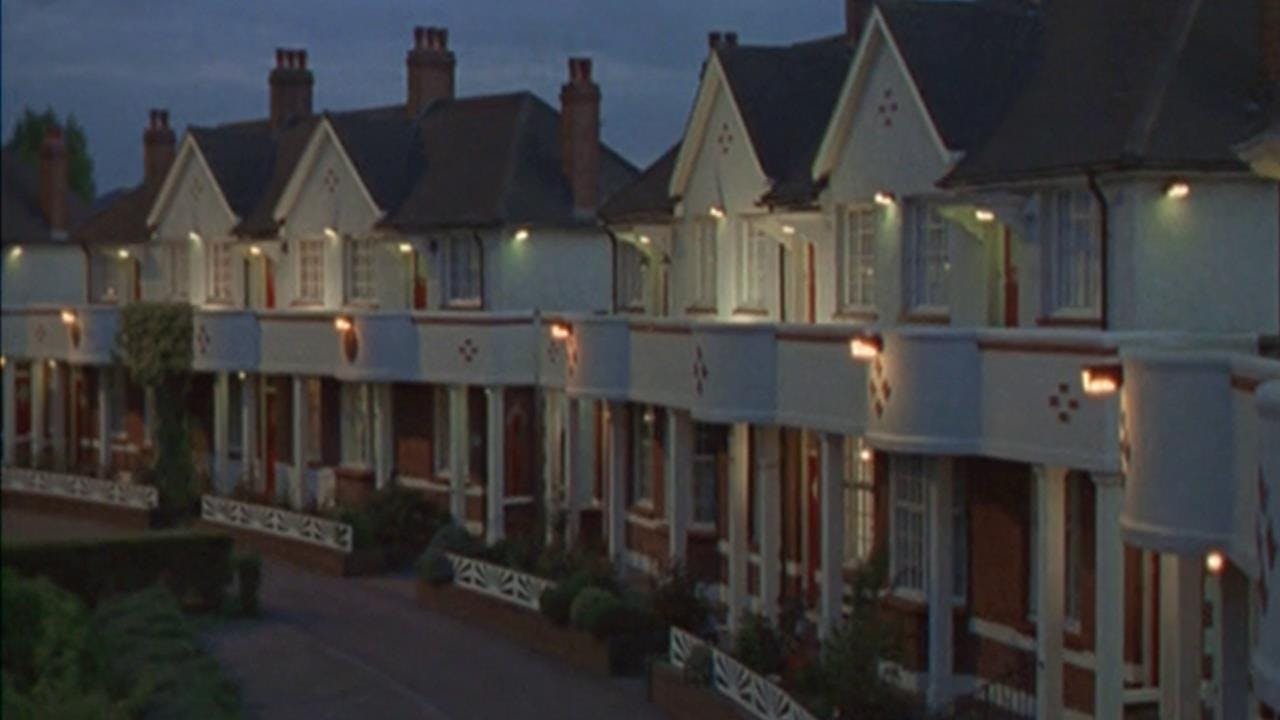 Keep The Aspidistra Flying Review | Movie - Empire